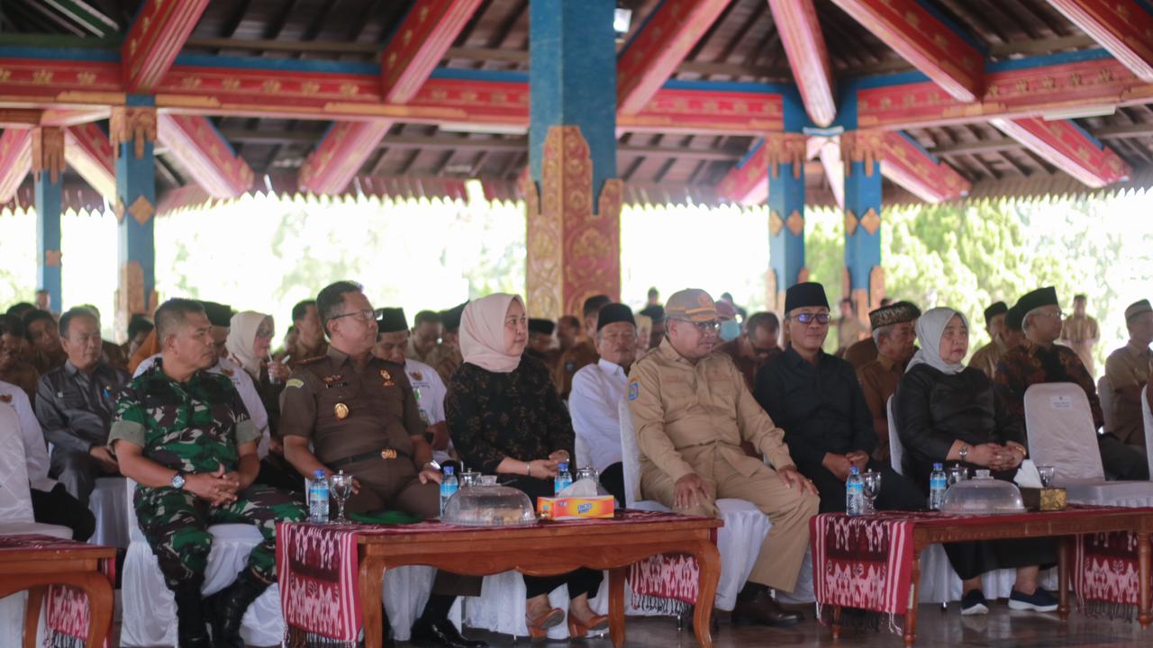 H. Ilham Resmi Dilantik Sebagai Sekretaris Daerah Lombok Barat ... H. Ilham Resmi Dilantik Sebagai Sekretaris Daerah Lombok Barat ...
